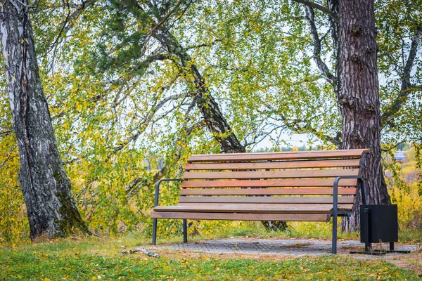 Park bench in nature Stock Photos, Royalty Free Park bench in nature ...