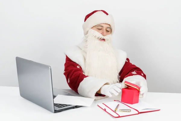 Santa at computer Stock Photos, Royalty Free Santa at computer Images ...