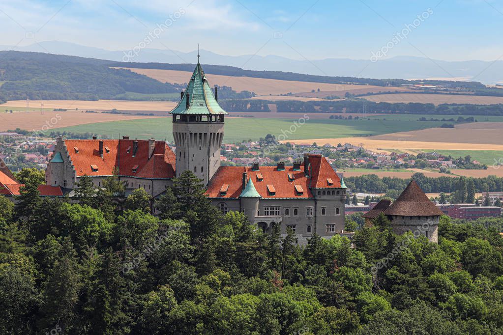 Castillo de Smolenice, Centro de Congresos del SAS - construido en el ...