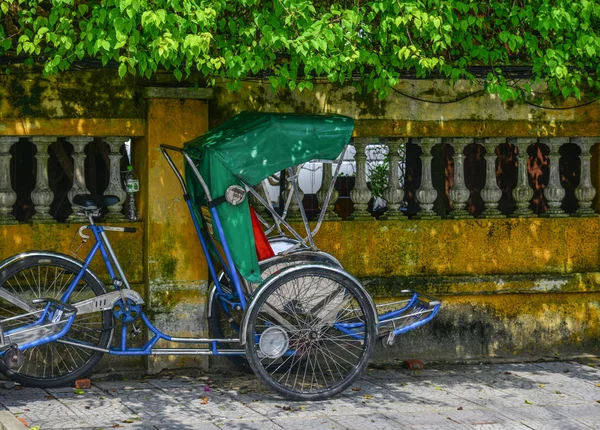 Cycle rickshaw in Saigon (Ho Chi Minh City), Vietnam. — Stock Photo ...