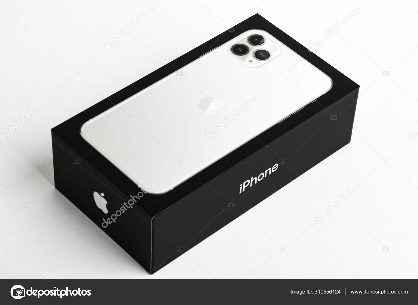 Apple iPhone 11 Max Pro Packaging Box — Stock Editorial Photo ...