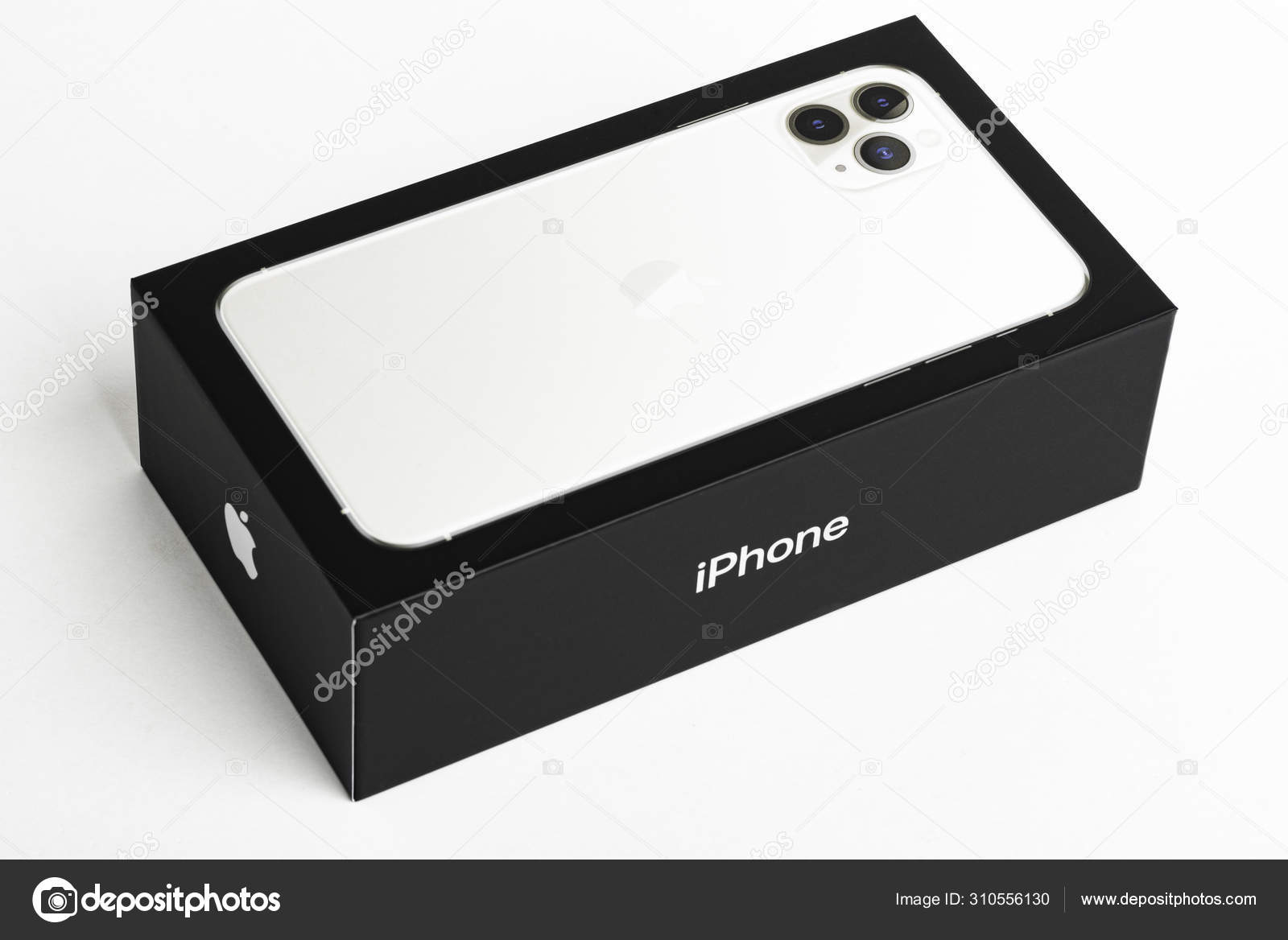 Apple iPhone 11 Max Pro Packaging Box – Stock Editorial Photo ...