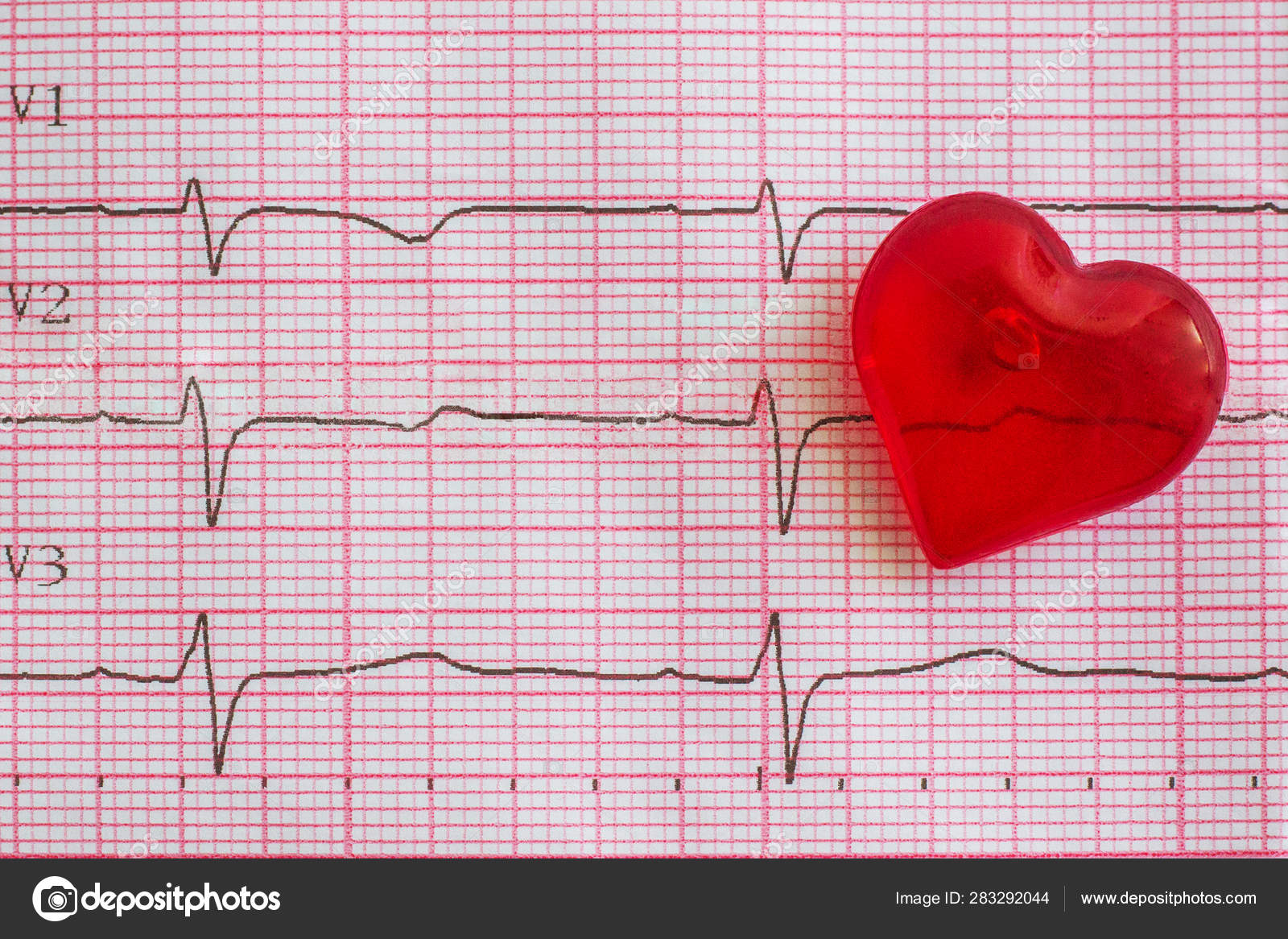 Electrocardiogram and heart Stock Photo by ©ikrolevetc 283292044