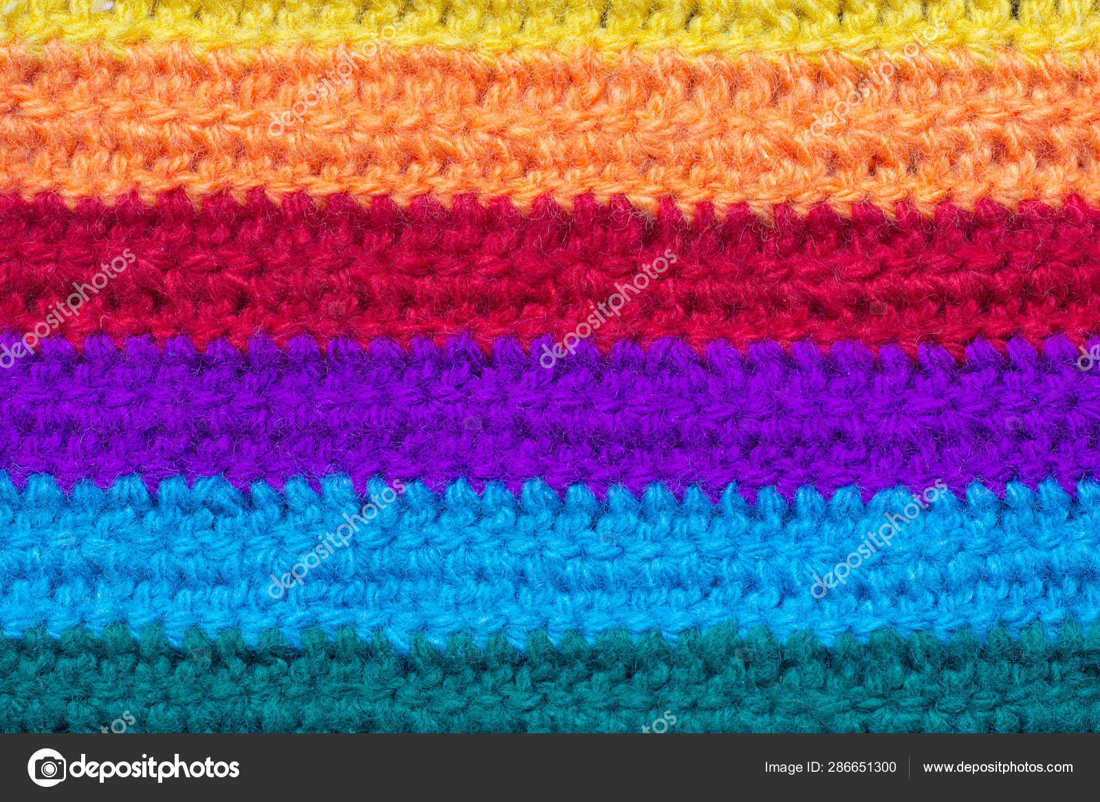 Texture of the cloth is knitted from multi-colored yarn. — Stock Photo ...
