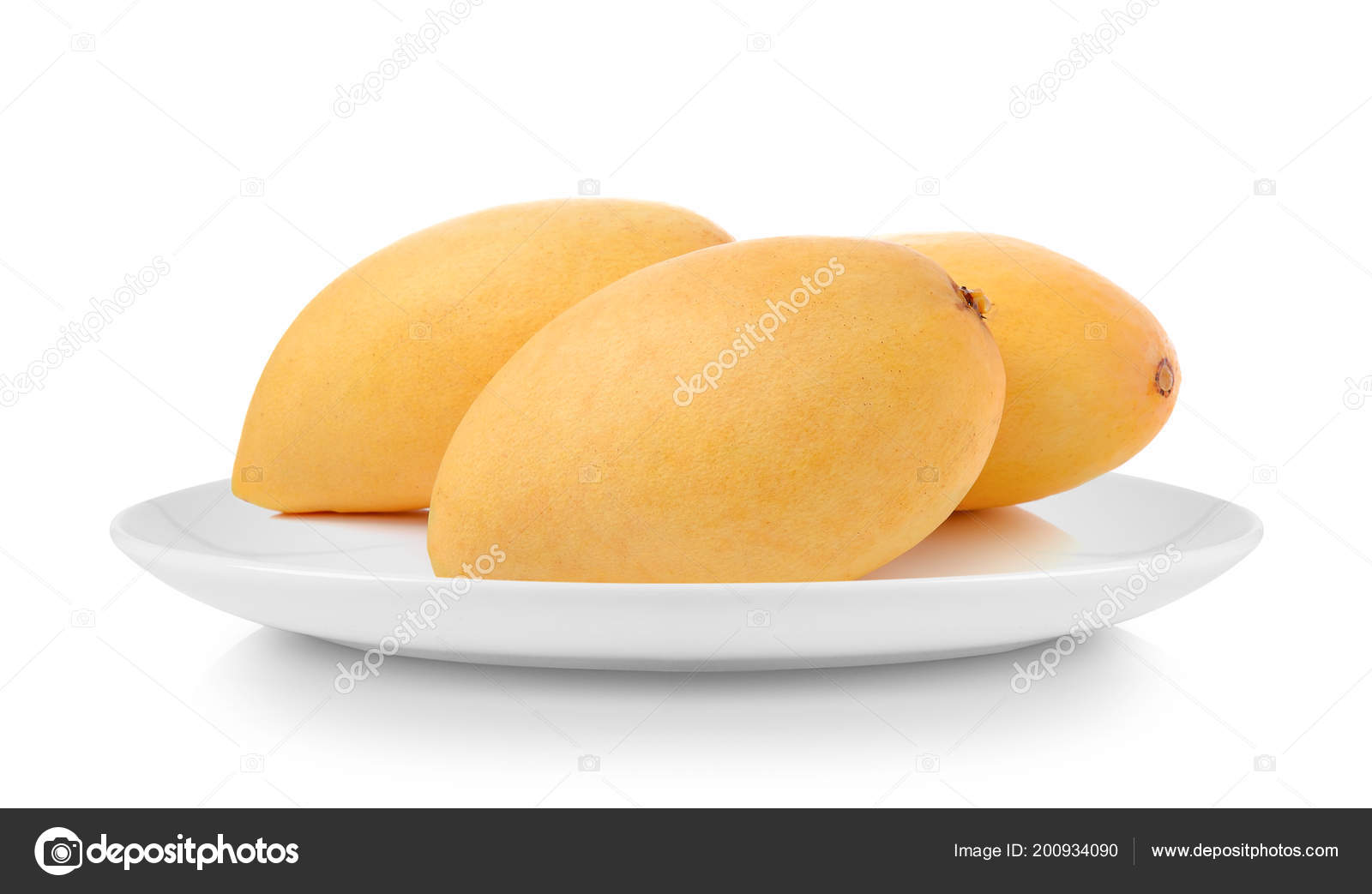 Mango Plate Isolated White Background — Stock Photo © sommaill #200934090