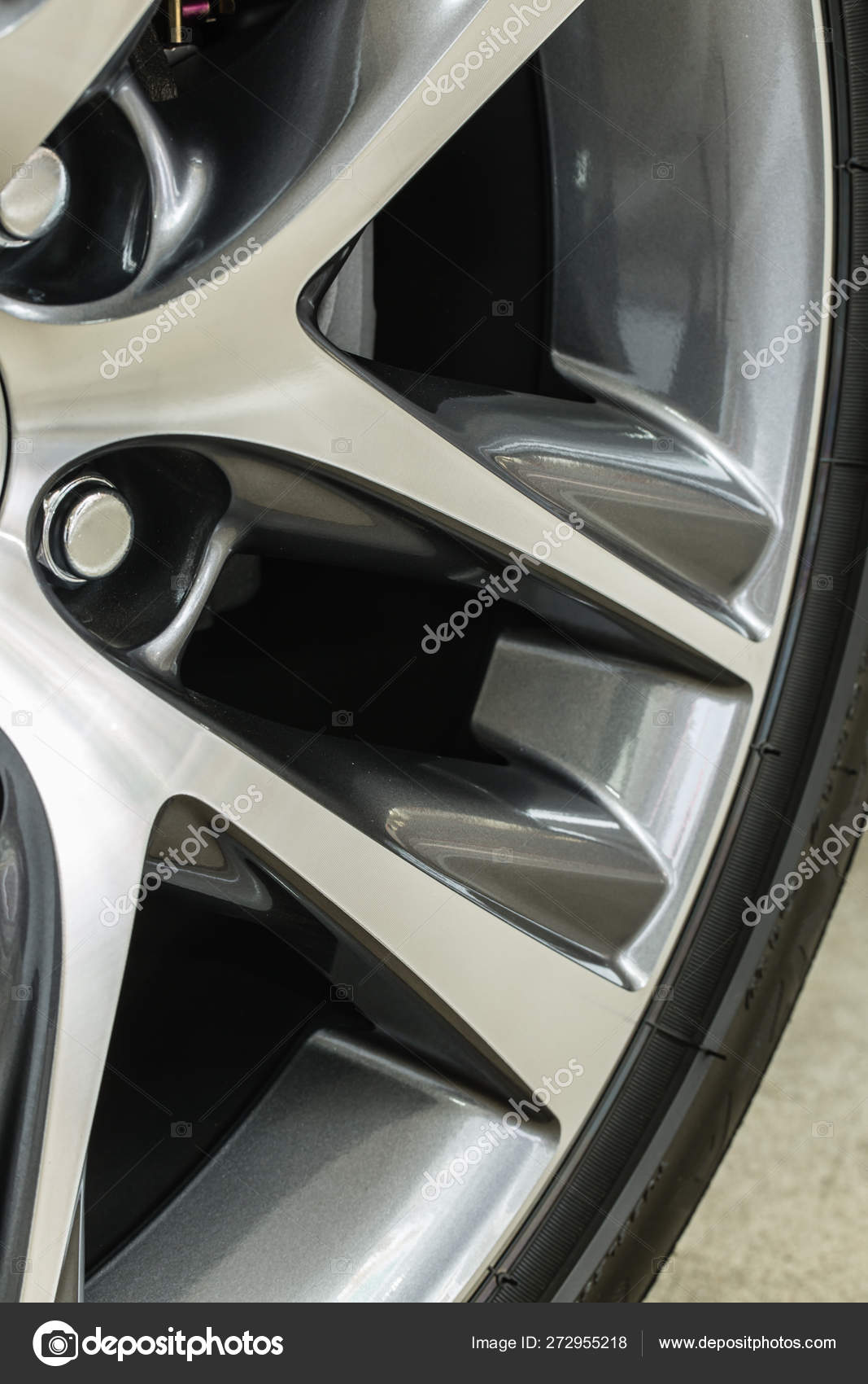 Metal silver car wheel detail closeup — Stock Photo © zdl #272955218
