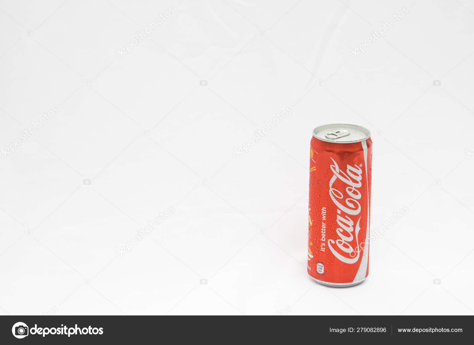Red Coca Cola Can Isolated White Background — Stock Editorial Photo ...