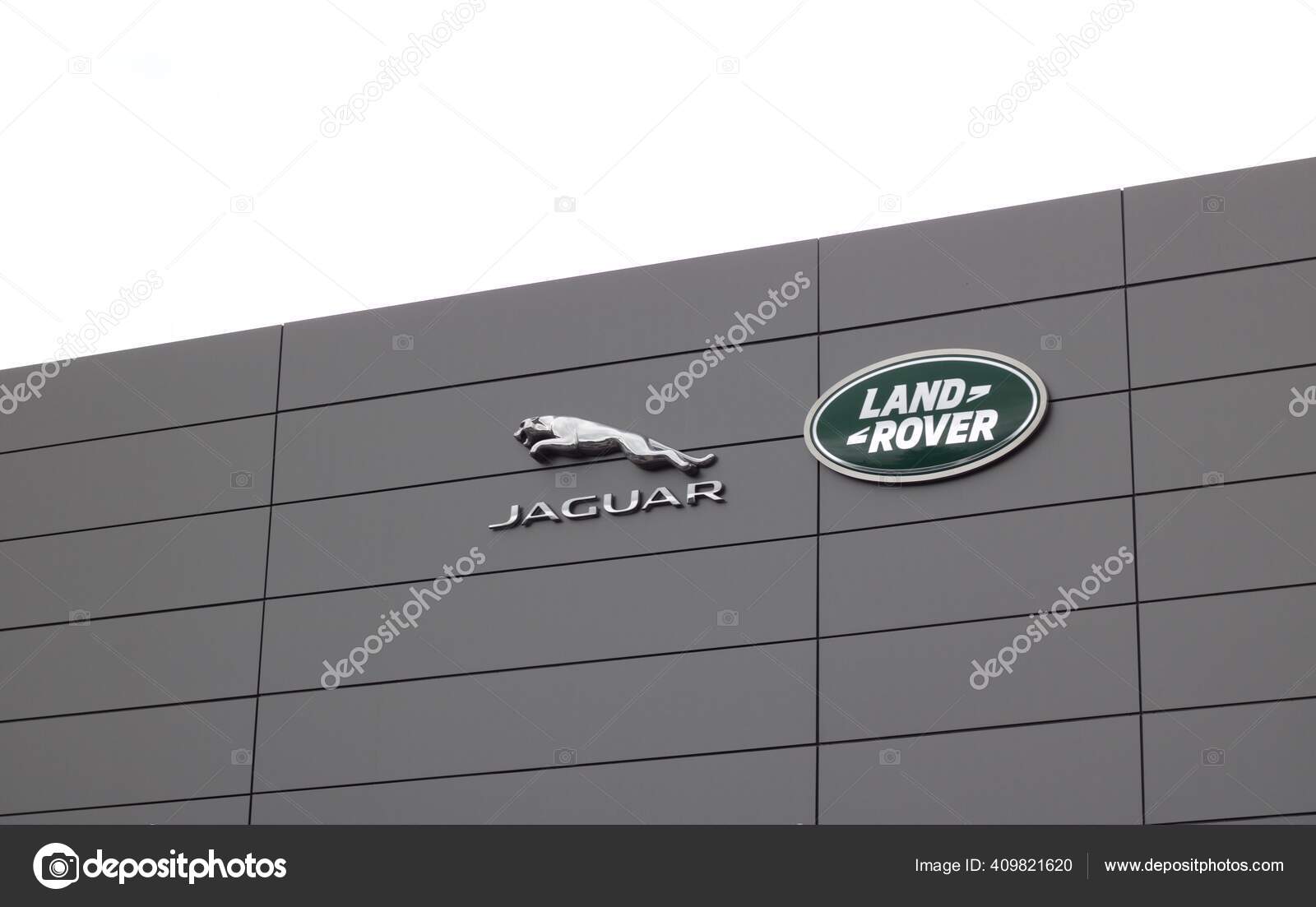 27 June 2020 - UK: Logos of Jaguar and Land Rover on building – Stock ...