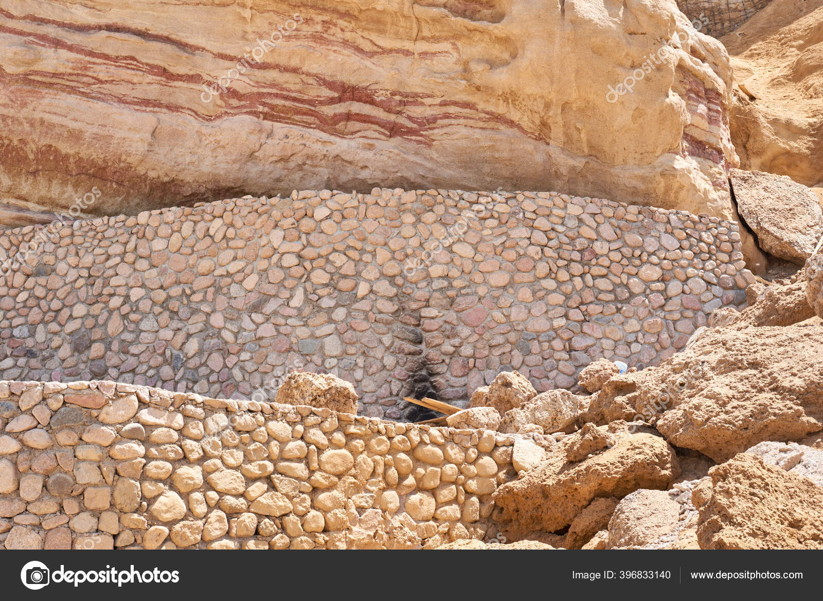 Rock Soil Layers Background Close — Stock Photo © Shtak3t #396833140