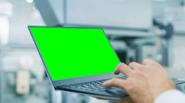 Green screen laptop Stock Photos, Royalty Free Green screen laptop ...