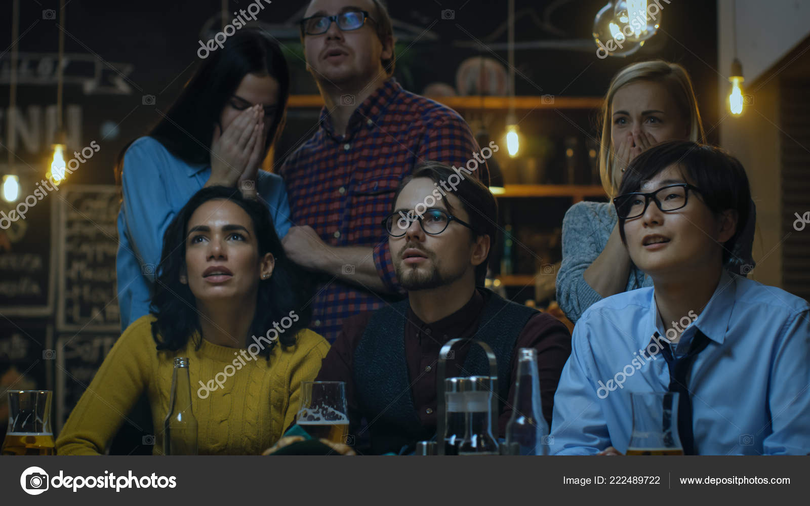 Young People Bar Watch Suddenly Breaking News Show Tragic Events ...