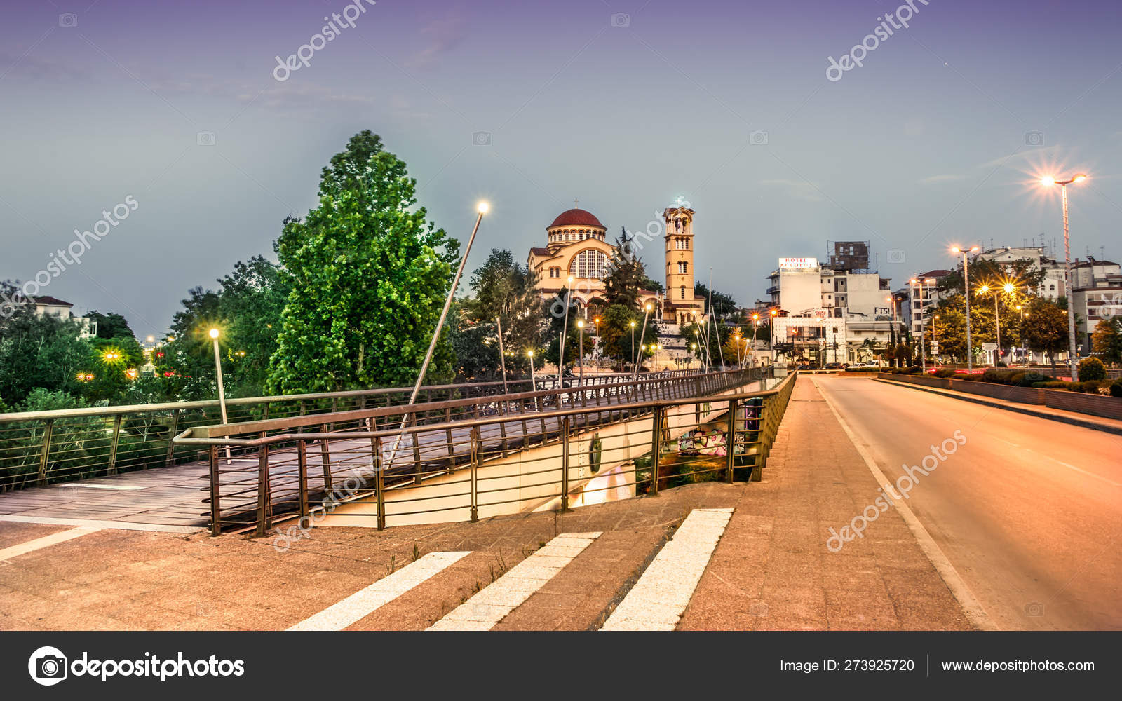 The Pinios Bridge crossing the Peneios river in Larissa, Greece ...