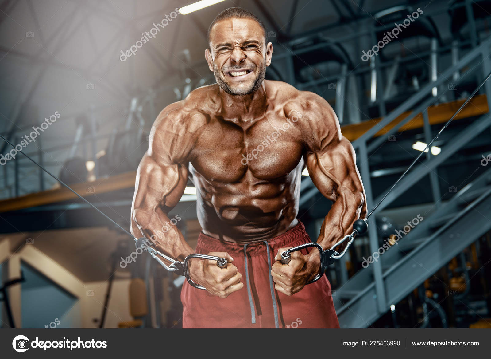 Hard Core Bodybuilding. Handsome Bodybuilder Workout at the Gym — Stock ...