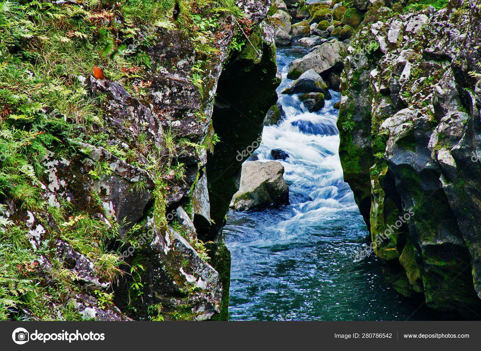 Takachiho Gorge Narrow Chasm Cut Rock Gokase River Nearly Sheer — Stock ...