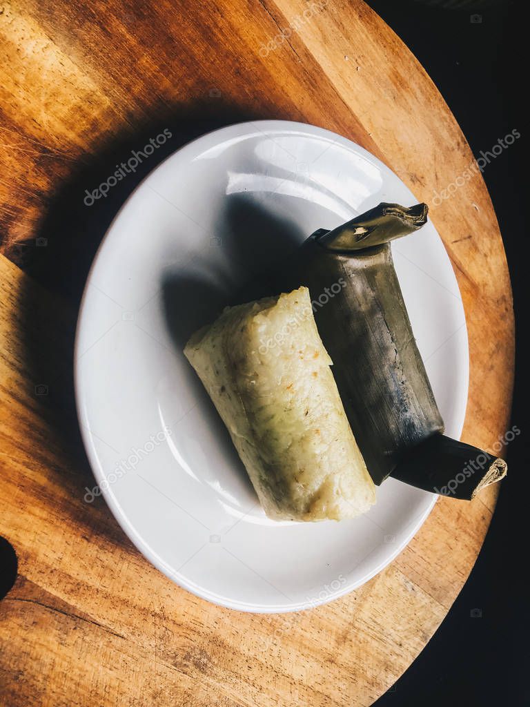 arem-arem o lemper es comida tradicional de java. Arem-arem hecho de ...