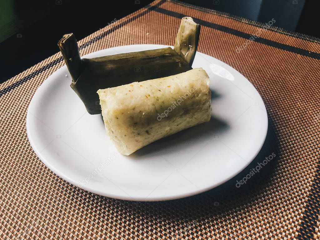 arem-arem o lemper es comida tradicional de java. Arem-arem hecho de ...