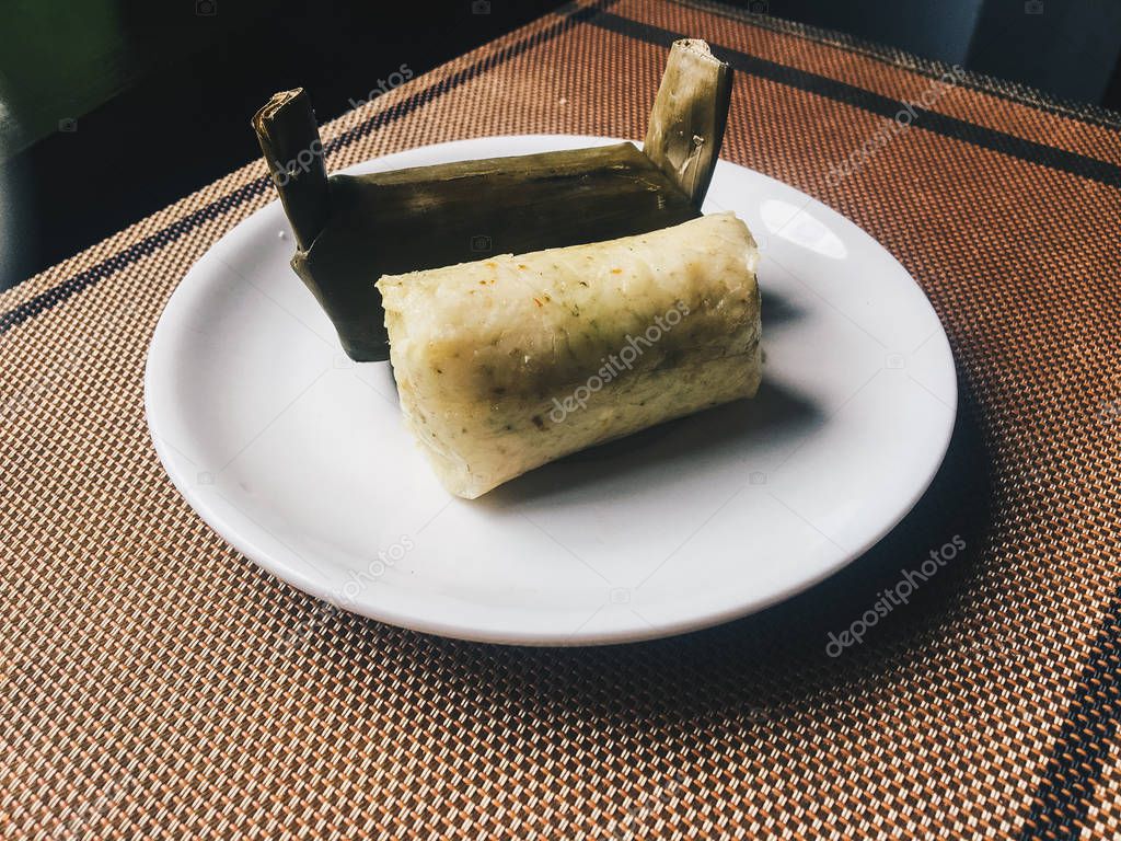 arem-arem o lemper es comida tradicional de java. Arem-arem hecho de ...