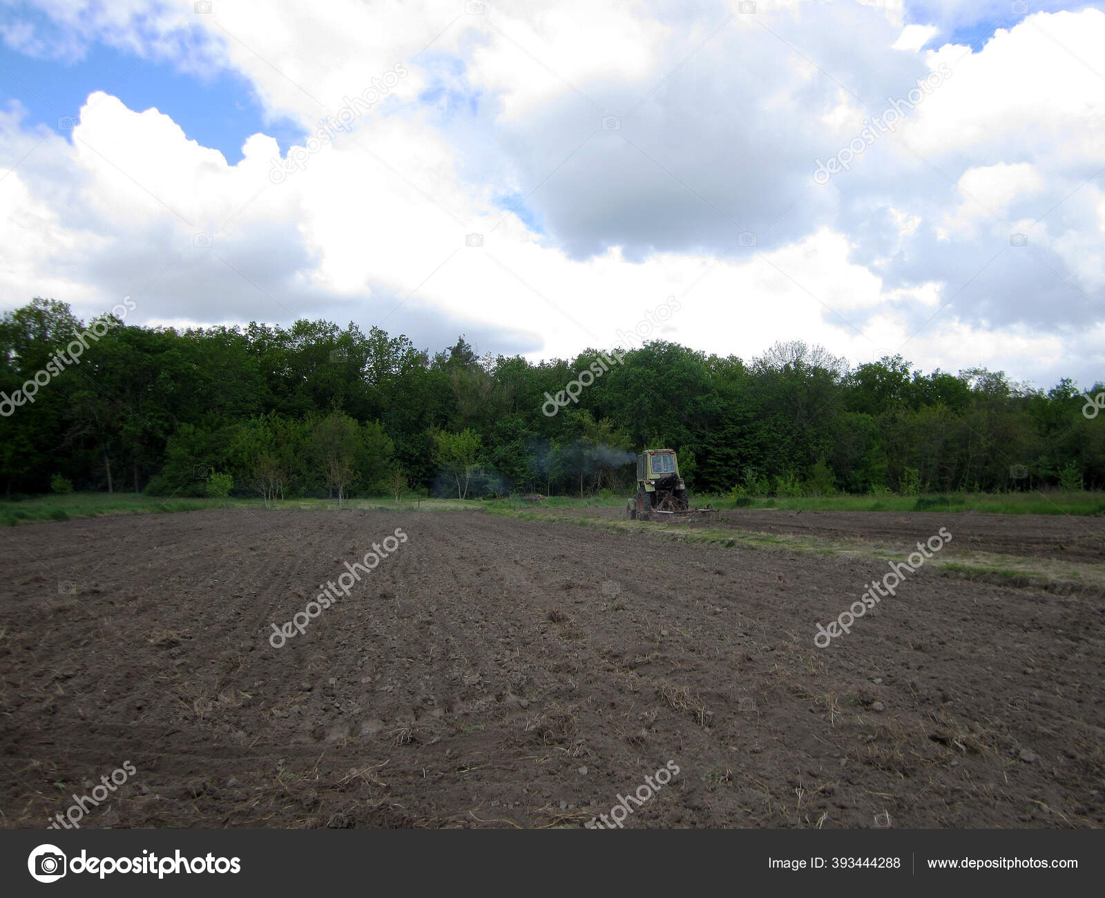 Plowed Field Tractor Brown Soil Open Countryside Nature Tractor Plowed ...