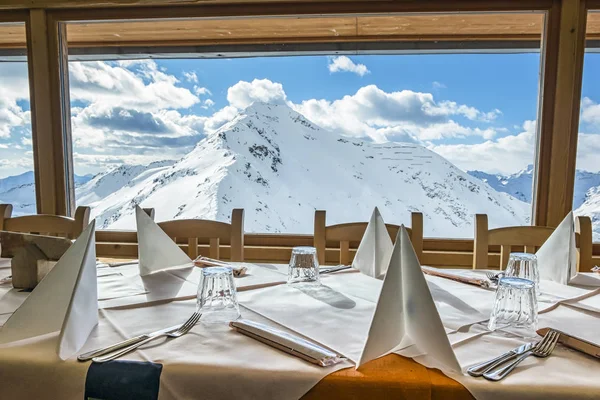 Alps restaurant winter Stock Photos, Royalty Free Alps restaurant ...