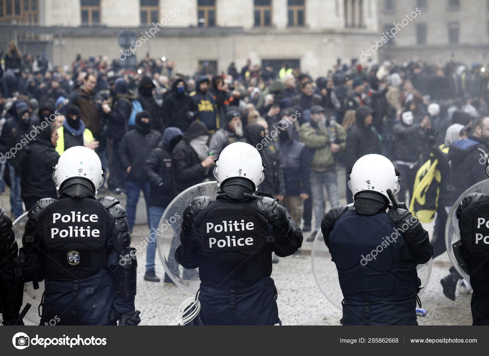 Far Right Supporters Clash Riot Police Protest Marrakesh Migration Pact ...