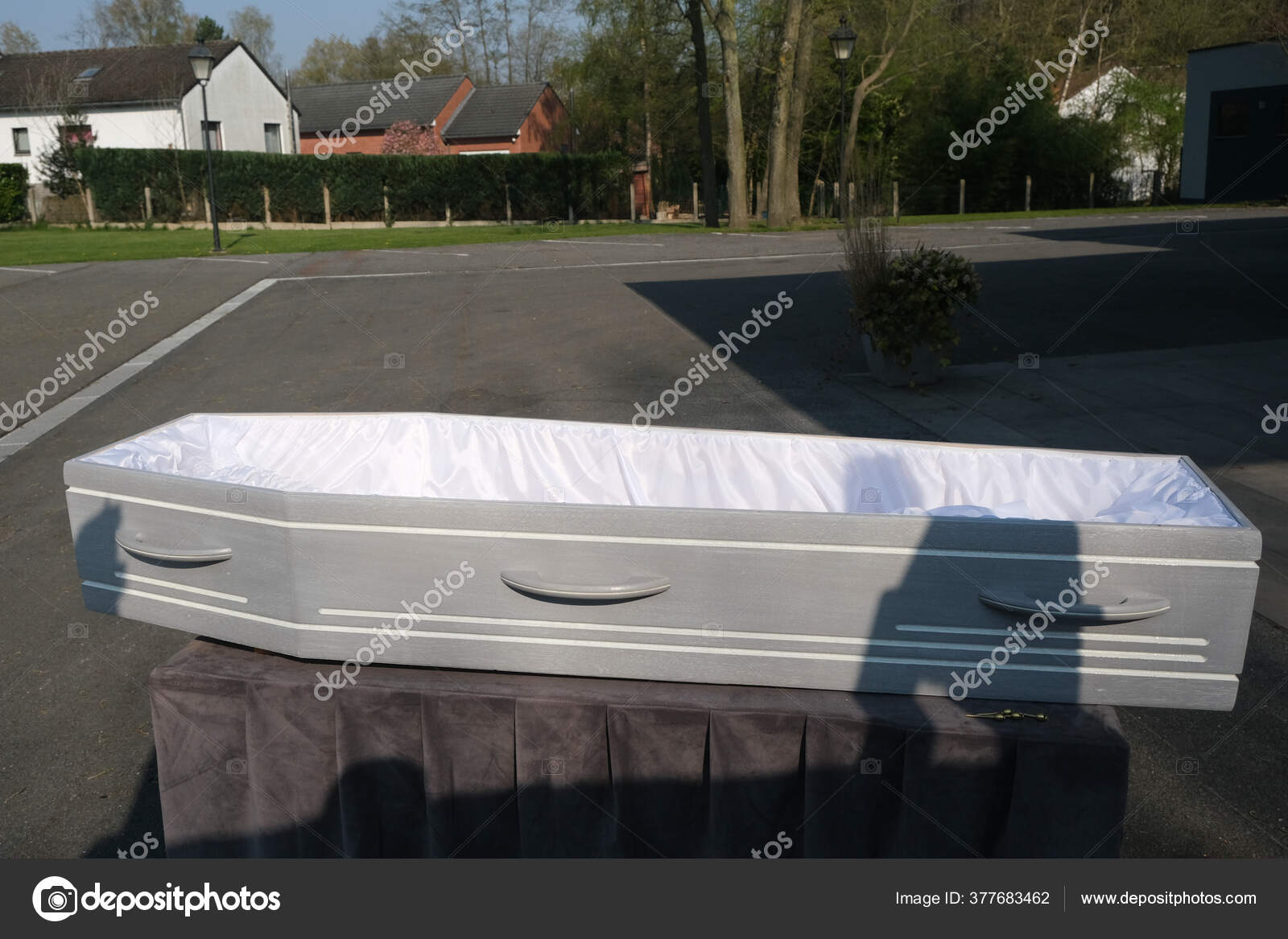 Empty Coffin