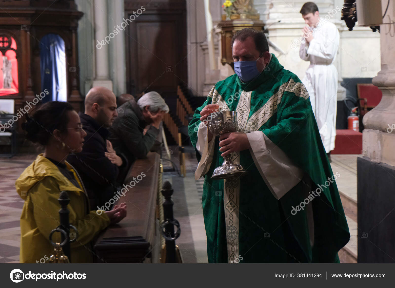 Priest Wearing Face Mask Gives Communion Worshiper First Mass Start ...