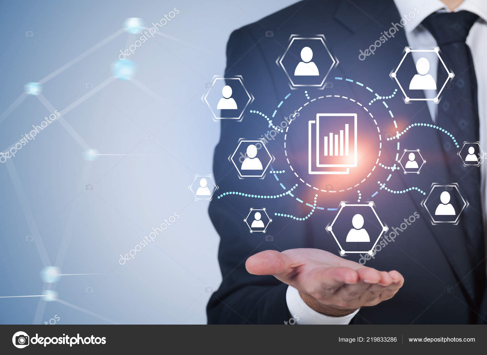 Hombre Negocios Irreconocible Sosteniendo Holograma Gestión Documentos ...