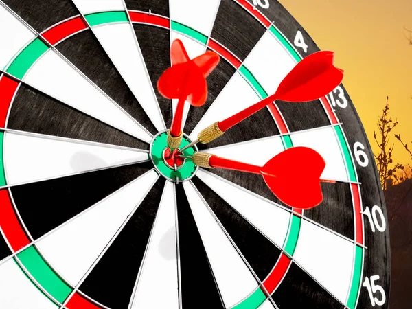 Dart board missing Stock Photos, Royalty Free Dart board missing Images ...