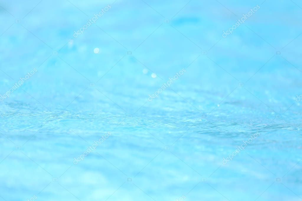 Agua de color azul en piscina ondulada detalle de agua backgroun 2024