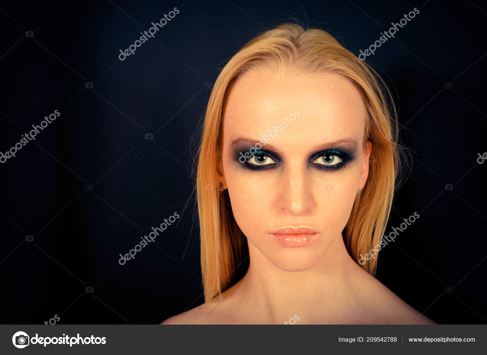 Makeup Green Shadows — Stock Photo © aallm #209542788