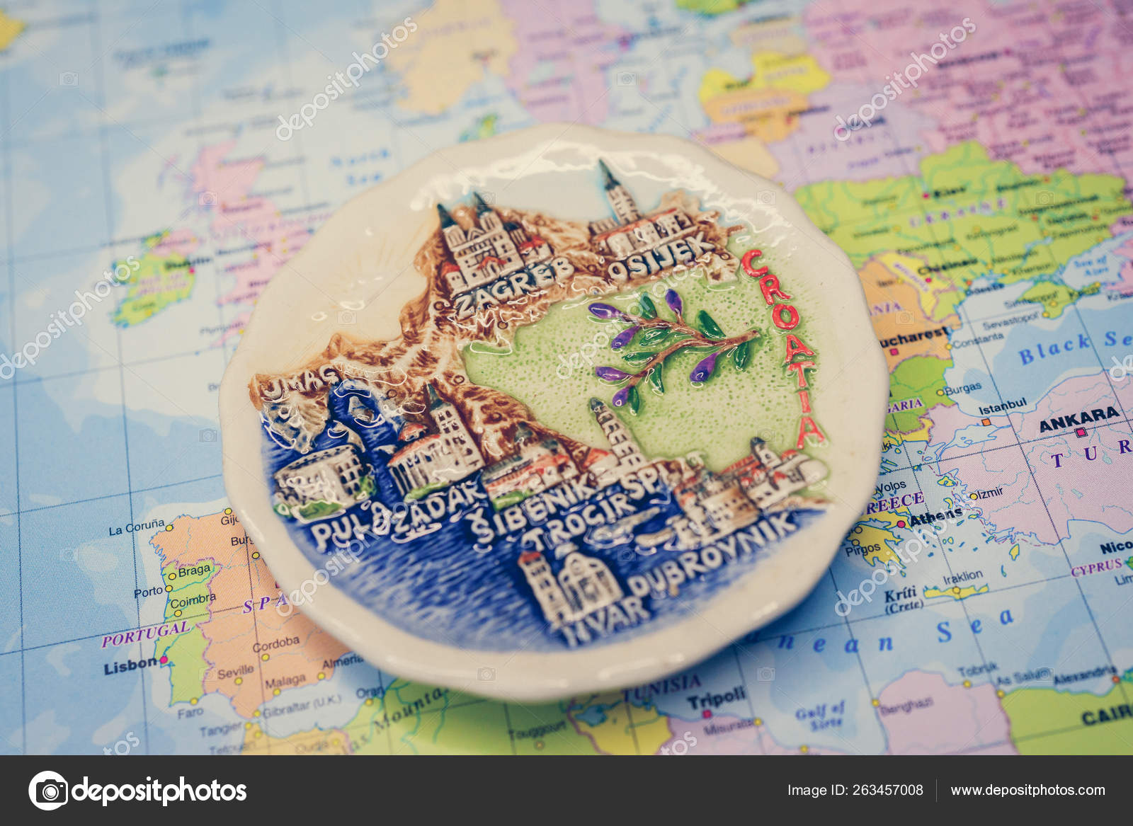 Croatia Map Ceramic Magnet Stock Photo by ©aallm 263457008