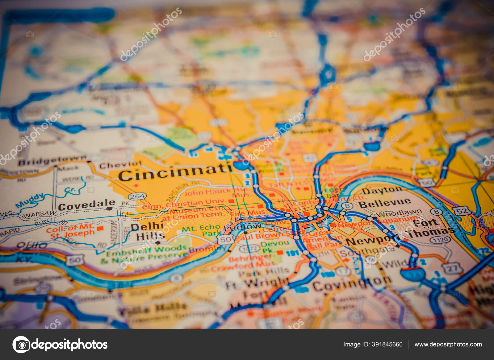 Cincinnati Usa Travel Map Background Stock Photo by ©aallm 391845660