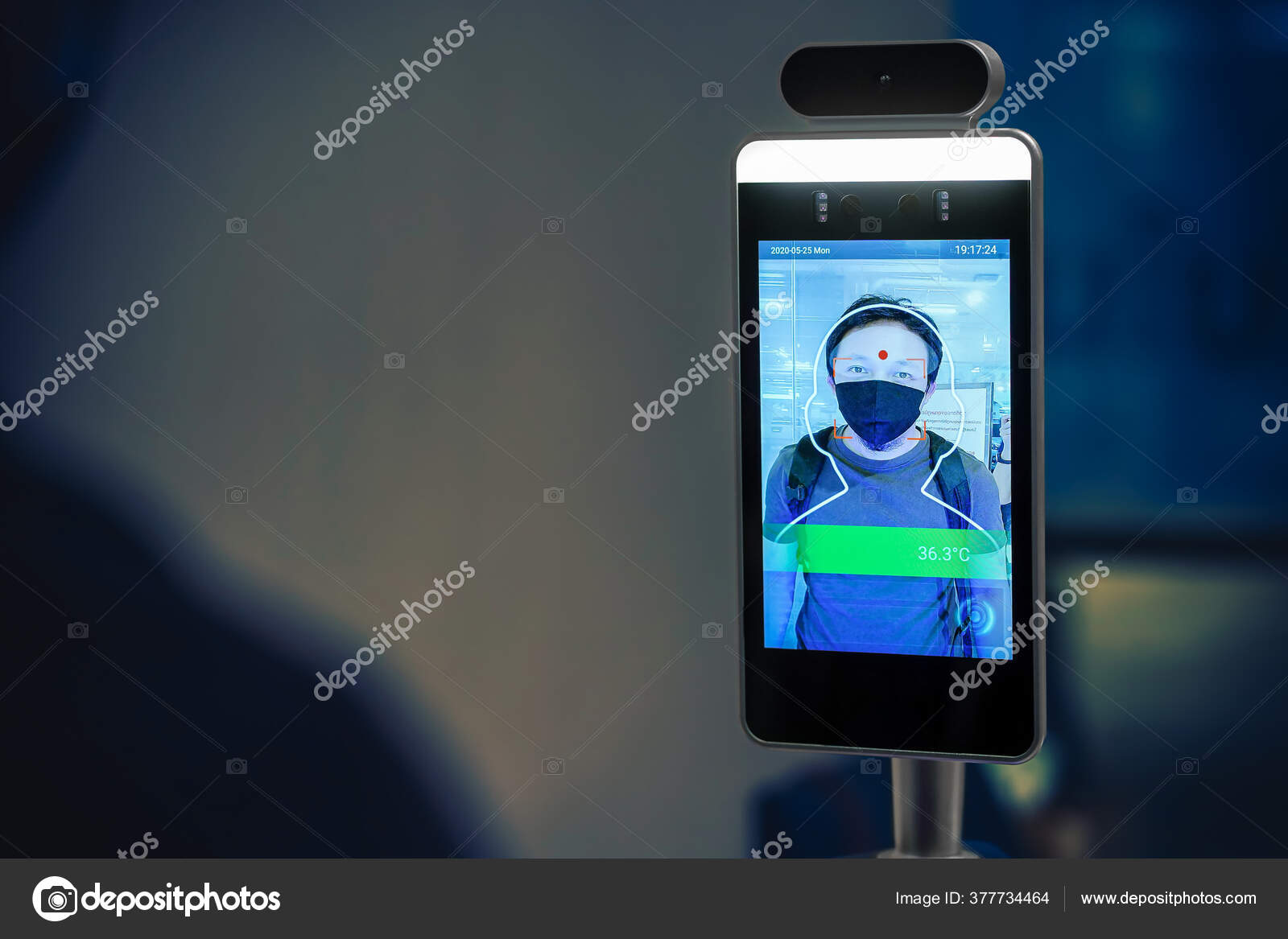 Closeup Thermal Scan Machine Checking Scanning Temperature Asian ...