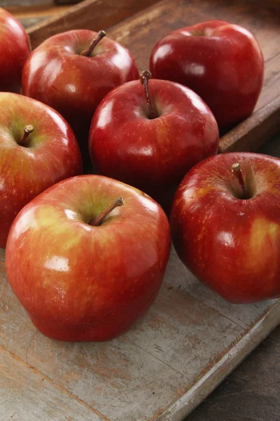 Pomme anglaise images libres de droit, photos de Pomme anglaise ...