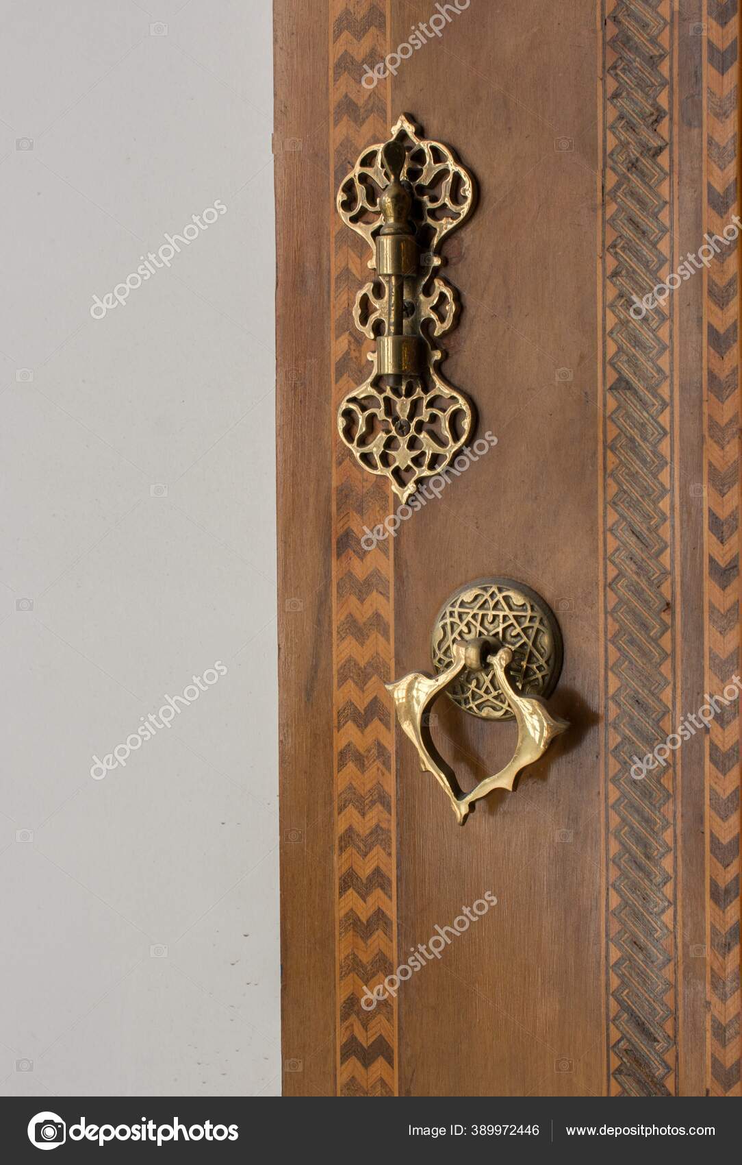Vertical Shot Traditional Ancient Vintage Metallic Door Handles — Stock ...