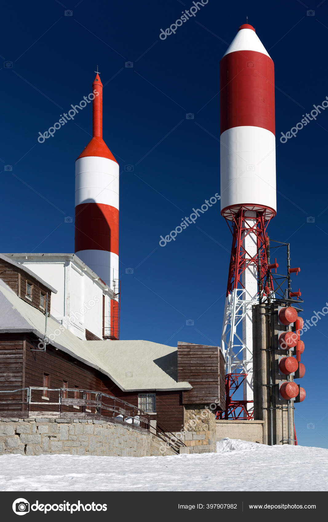 Structure Research Center Snowy Mountain — Stock Photo © Wirestock ...