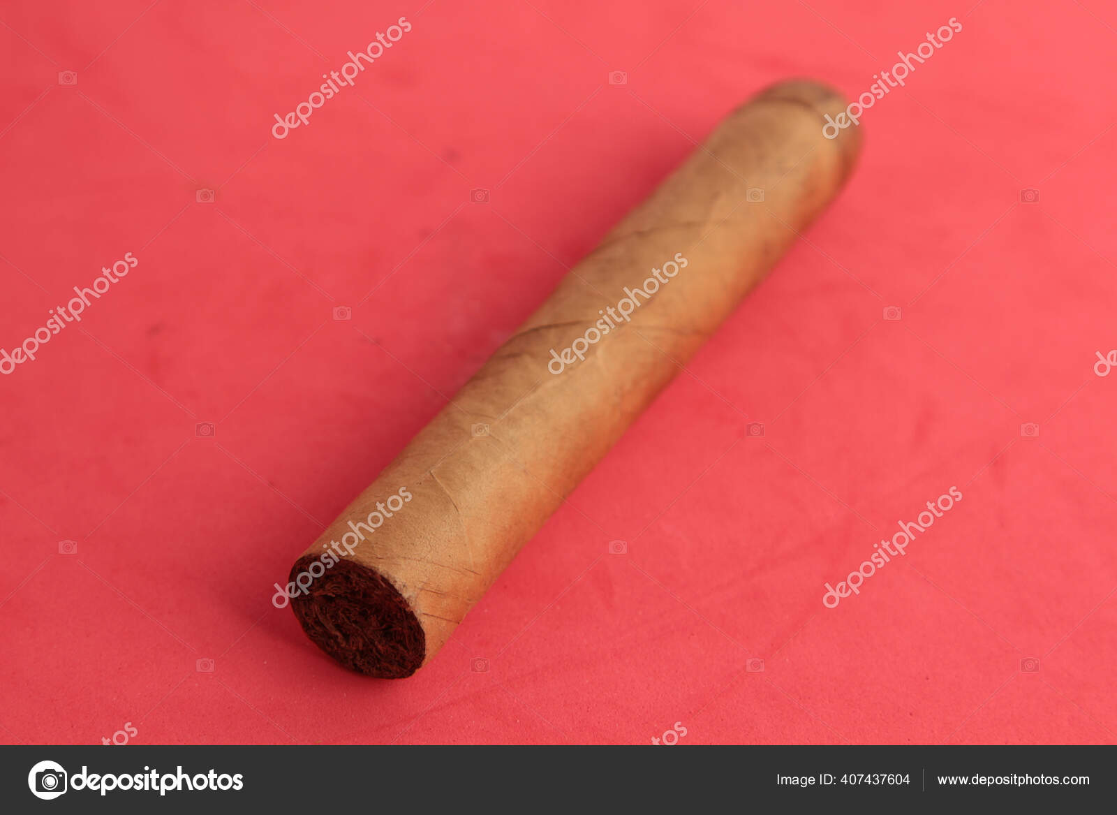 Closeup Shot Cigar Red Surface — Stock Photo © Wirestock #407437604