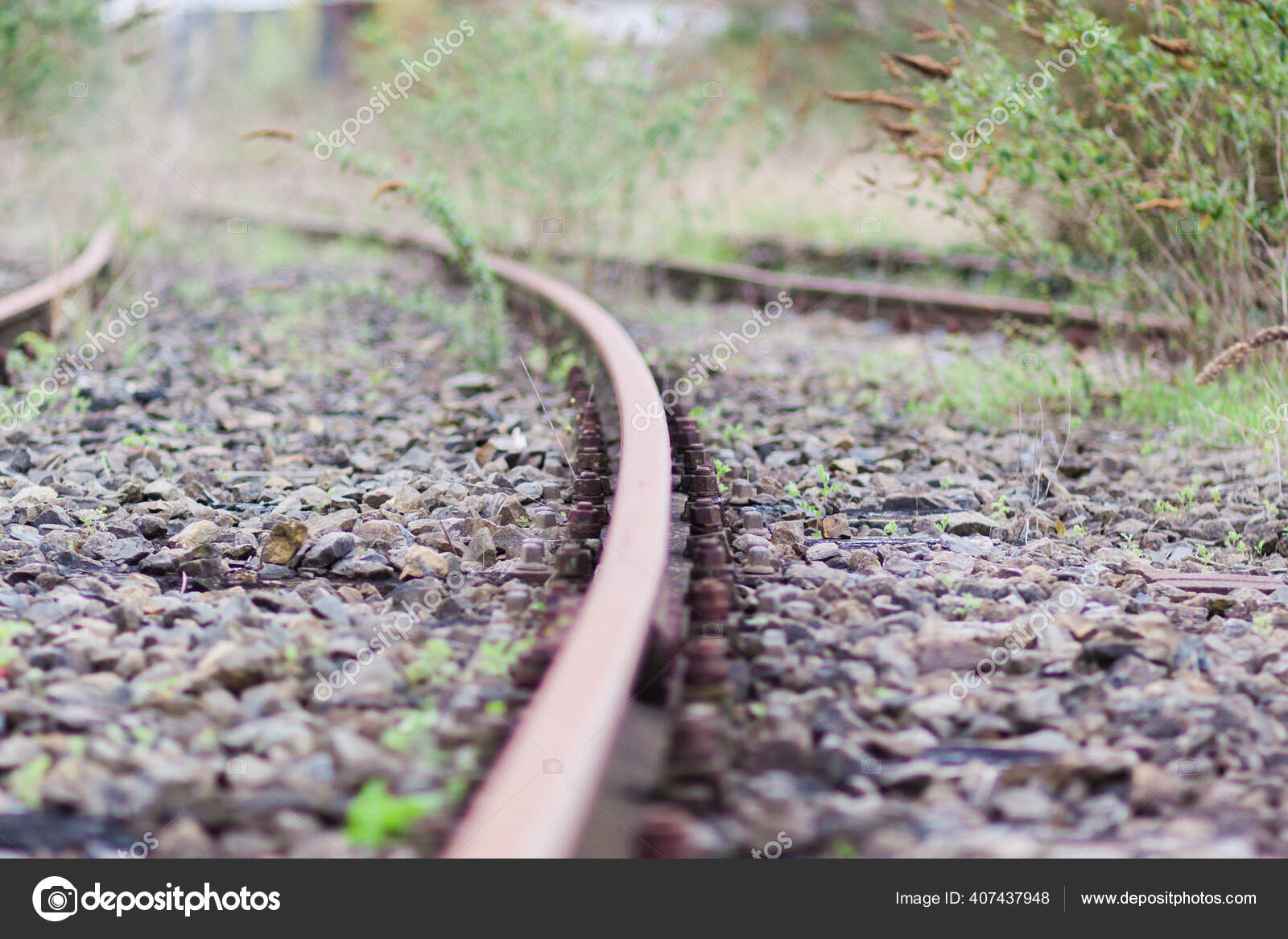 Selective Focus Worm's Eye View Railroad — Stock Photo © Wirestock ...