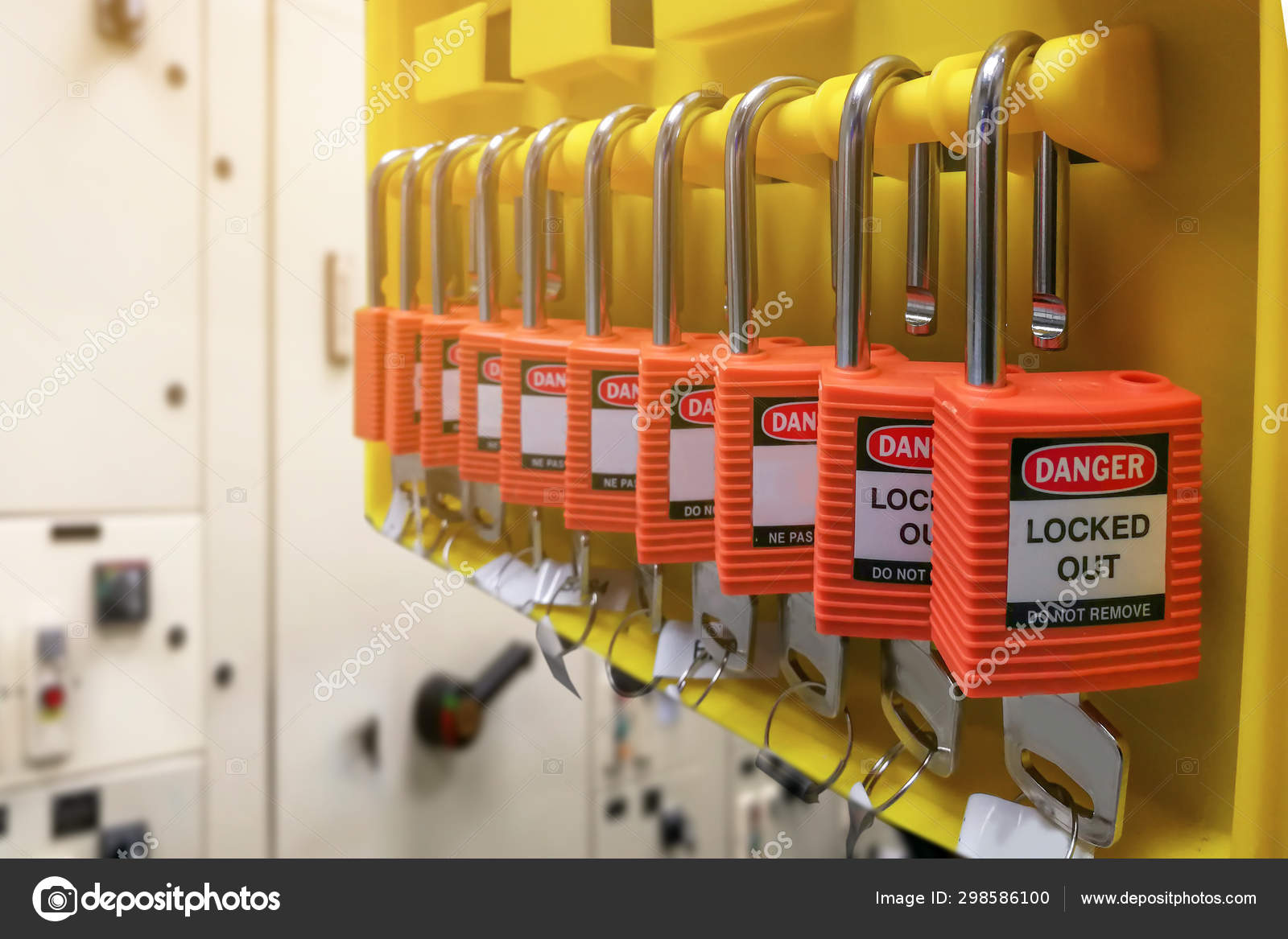 Red key lock and tag for process cut off electrical,the toggle t Stock ...