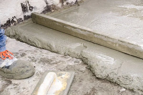 Cement sheathing images libres de droit, photos de Cement sheathing ...