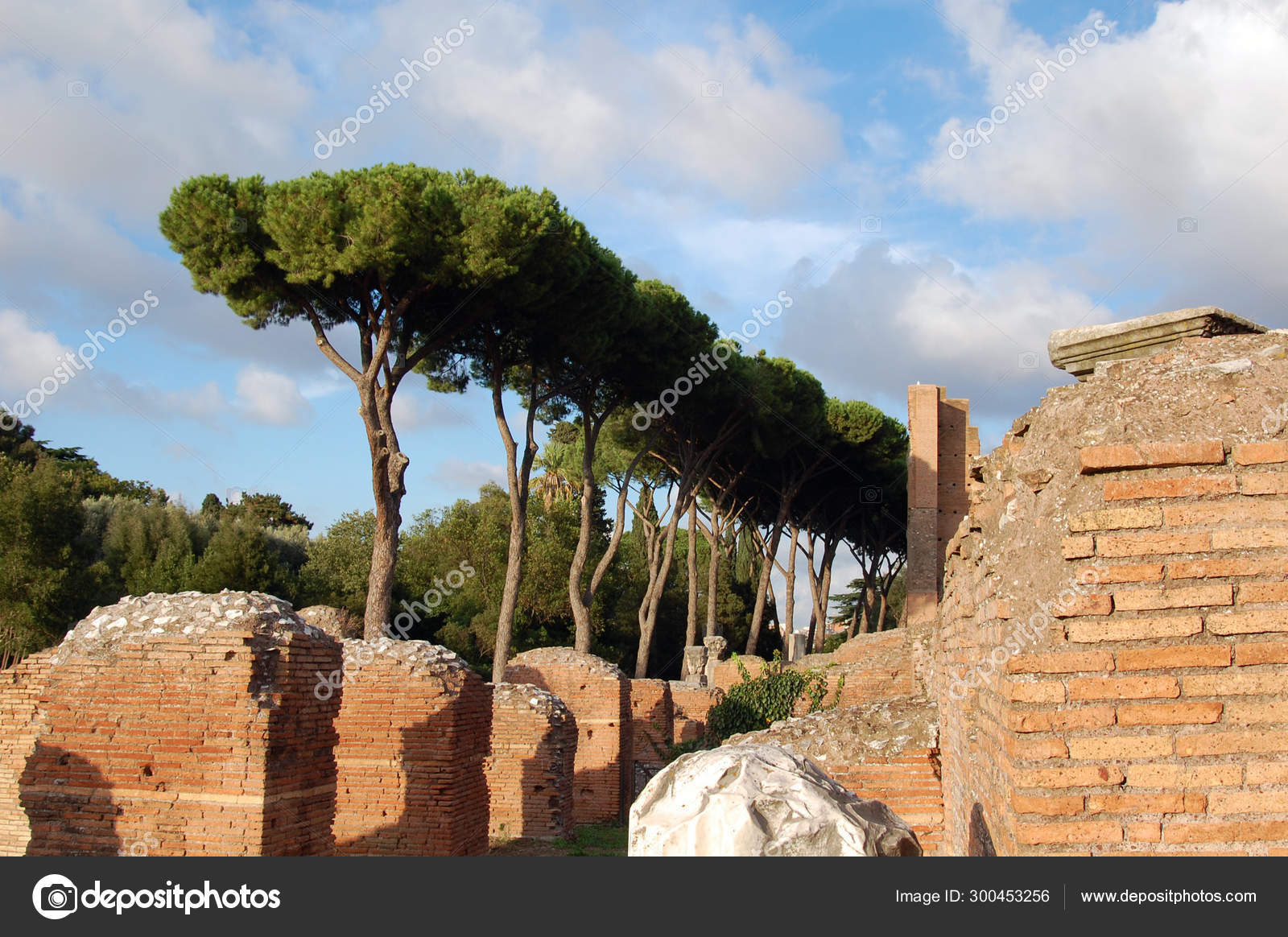 Roman Forum Standing Fallen Columns Remains Its Walls Rome Italy Stock ...