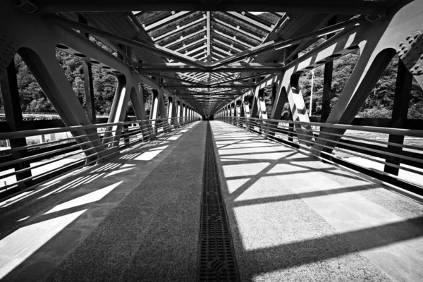 Bridge architecture Stock Photos, Royalty Free Bridge architecture ...