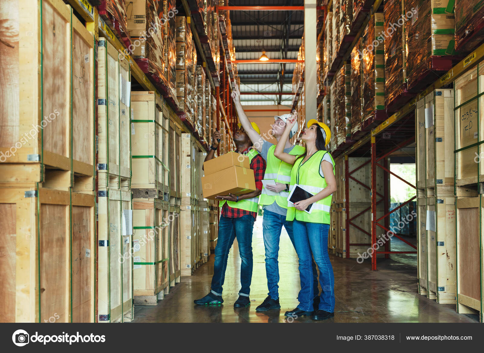 Diverse Factory Warehouse Working Team Working Together Teamwork ...