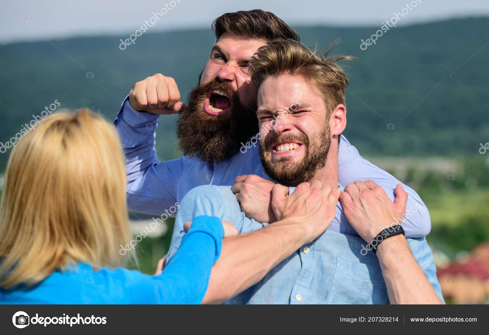 Love relations issue. Man aggressive attacks lover of his girlfriend ...