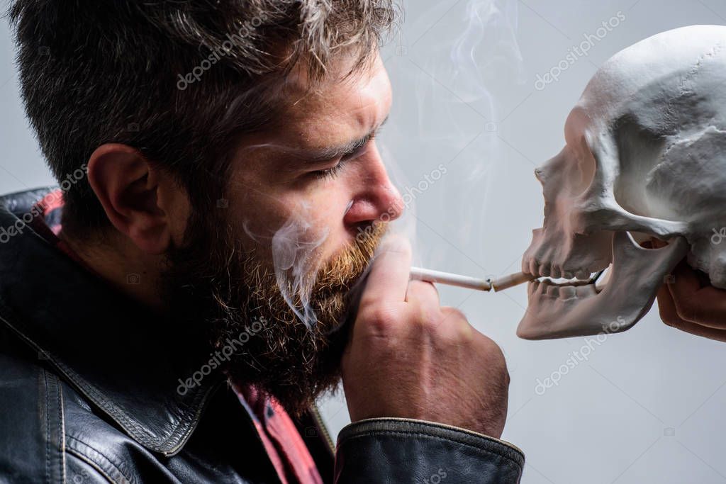 Hábitos perjudiciales. Fumar es dañino. El hábito de fumar tabaco causa ...