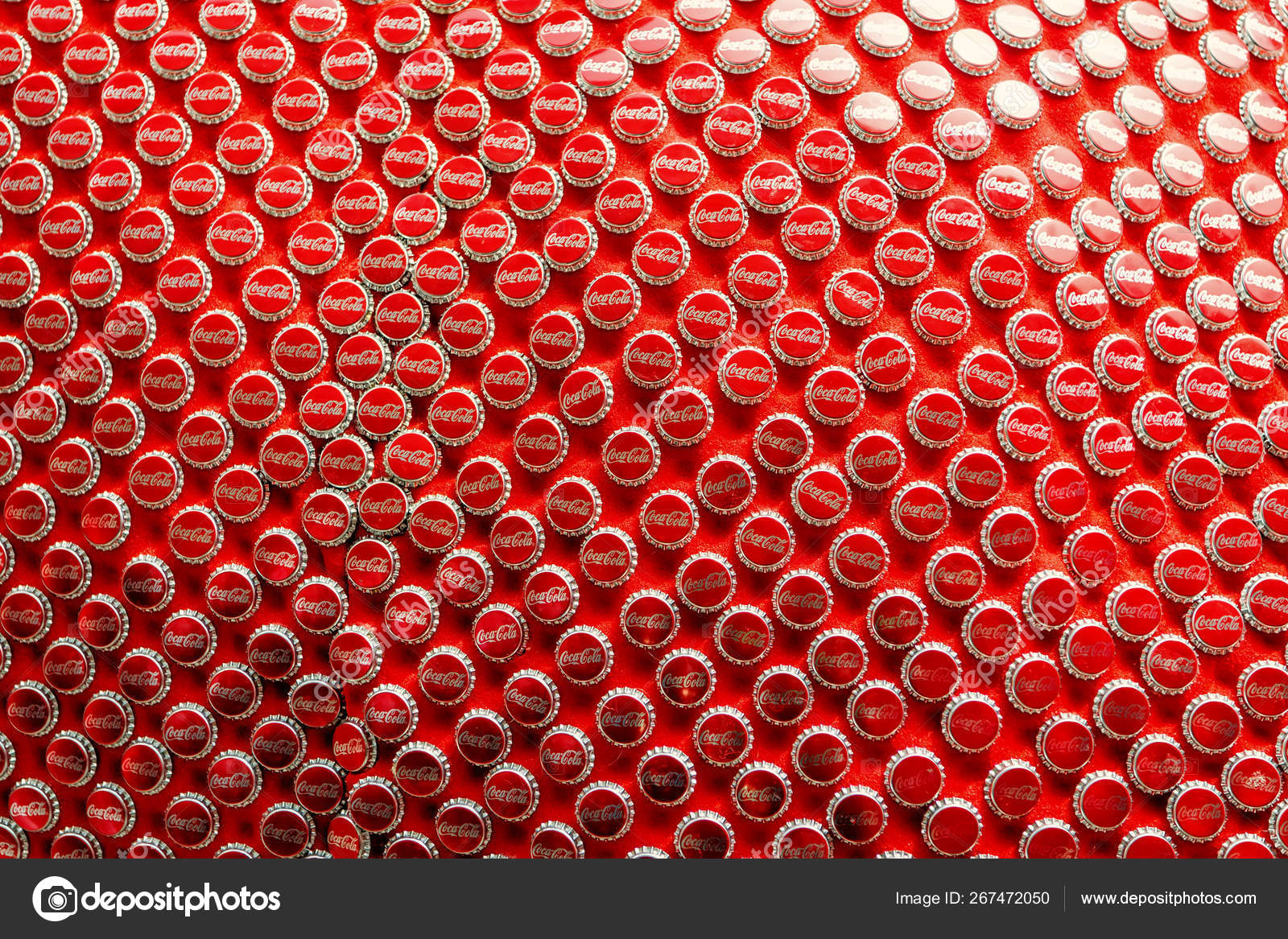Coca cola red cap background – Stock Editorial Photo © stetsik #267472050