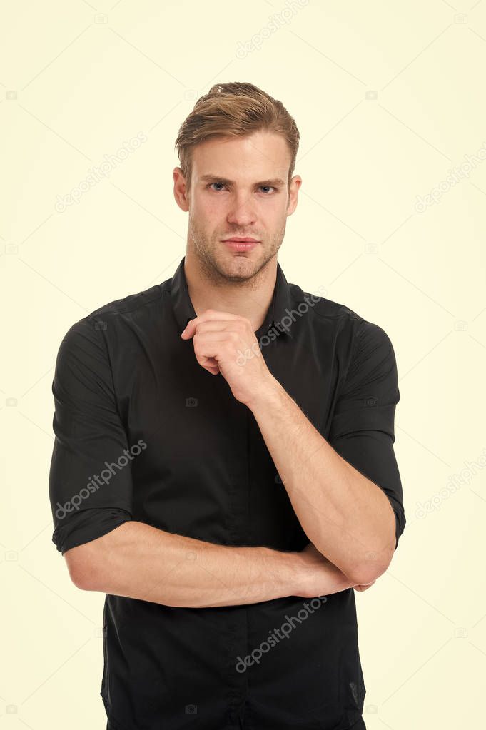 Reglas para llevar toda la ropa negra. Tendencia de moda negra. Razones ...