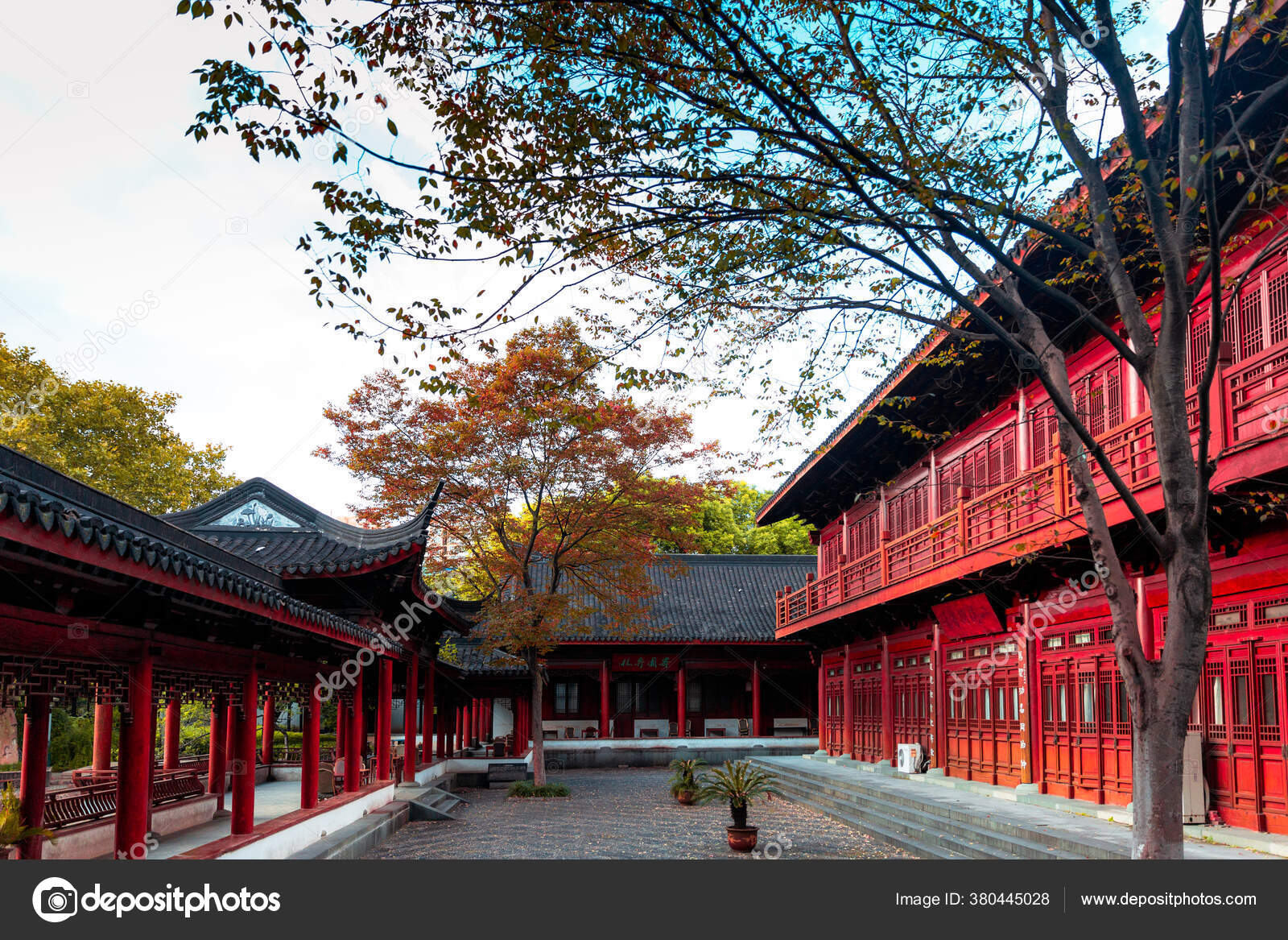 Beautiful Chinese Architecture View Window — Stock Editorial Photo ...