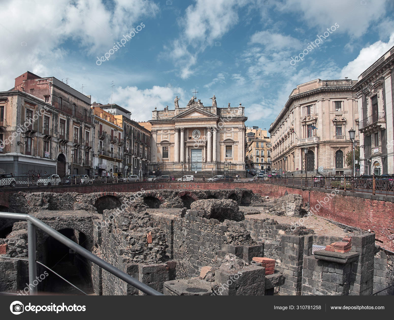 Shot Roman Anphitheater Piazza Stesicoro Catania Summer Day Catania ...