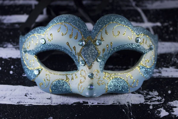 Mask blue masquerade fotos de stock, imágenes de Mask blue masquerade ...